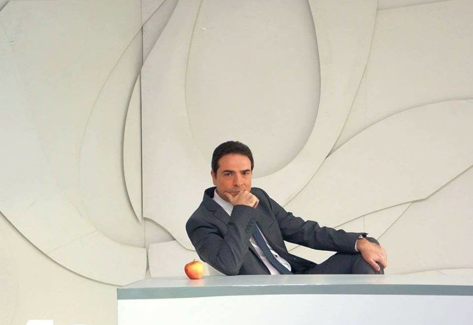 Jurnalistul TVR Claudiu Lucaci, fost purtător de cuvânt al lui Adrian ...