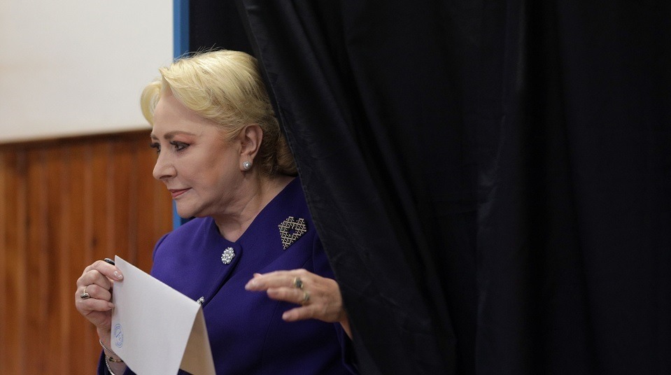 Dăncilă insinuează că procurorii au făcut dosare pentru a-l ajuta pe ...