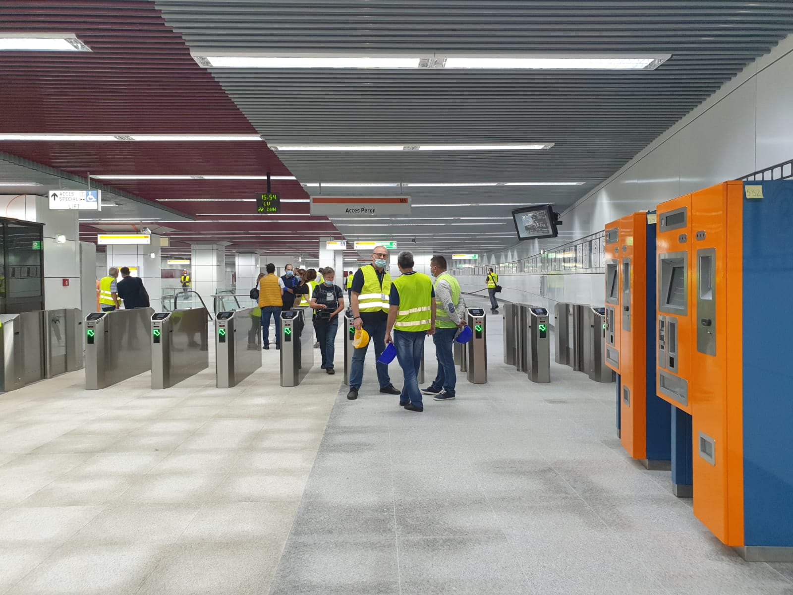 Metrorex: Mai sunt finisaje de completat la M5, în staţiile Academia ...