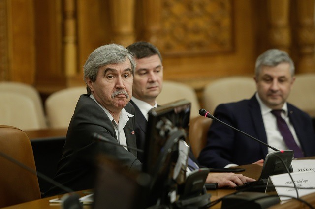 Deputatul UDMR Marton Arpad, parlamentar de 30 de ani, nu mai ...