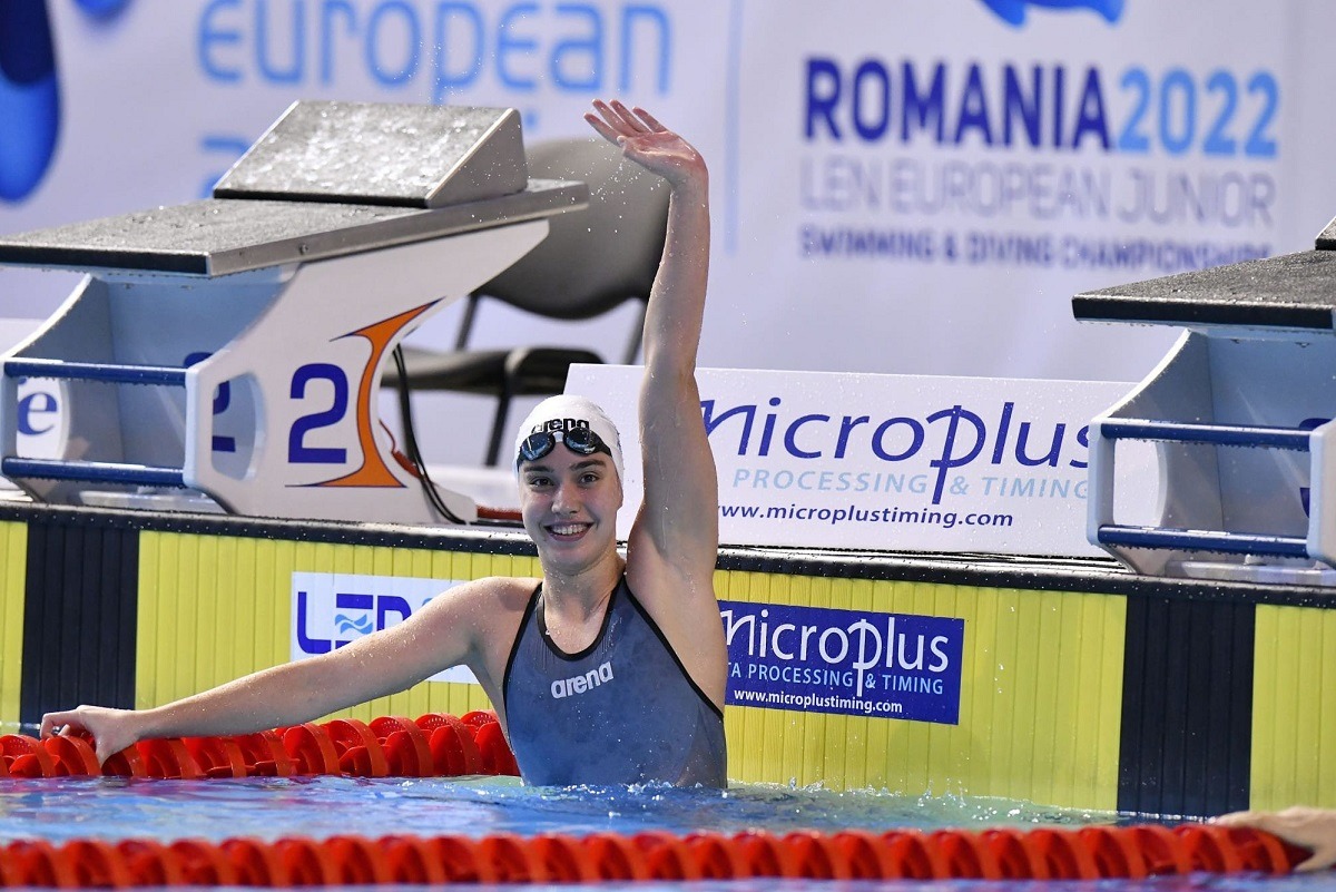 Bianca Costea s-a calificat în semifinale la 100 m liber, la ...