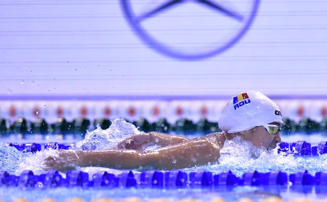 Andra Gorecki s-a calificat în finală la 200 m fluture la Campionatul ...