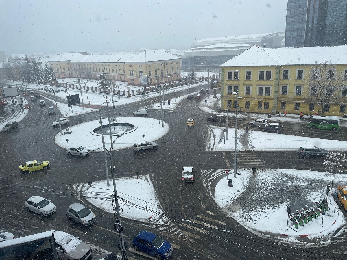 FOTO Iarnă în aprilie: imagini trimise de cititori cu zapadă așternută ...