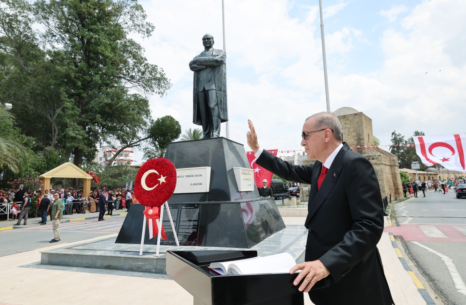 Erdogan înființează un partid în Germania ca ramificație a AKP cu care ...
