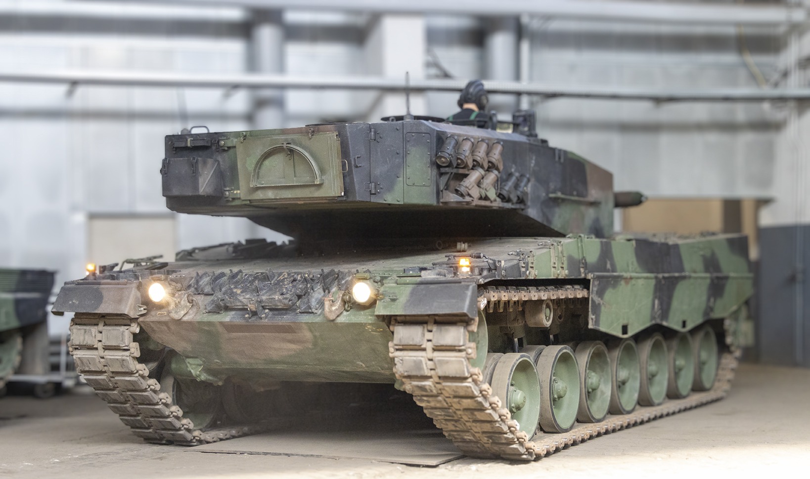 FOTO Primele tancuri Leopard recondiționate în Polonia au ajuns în Ucraina