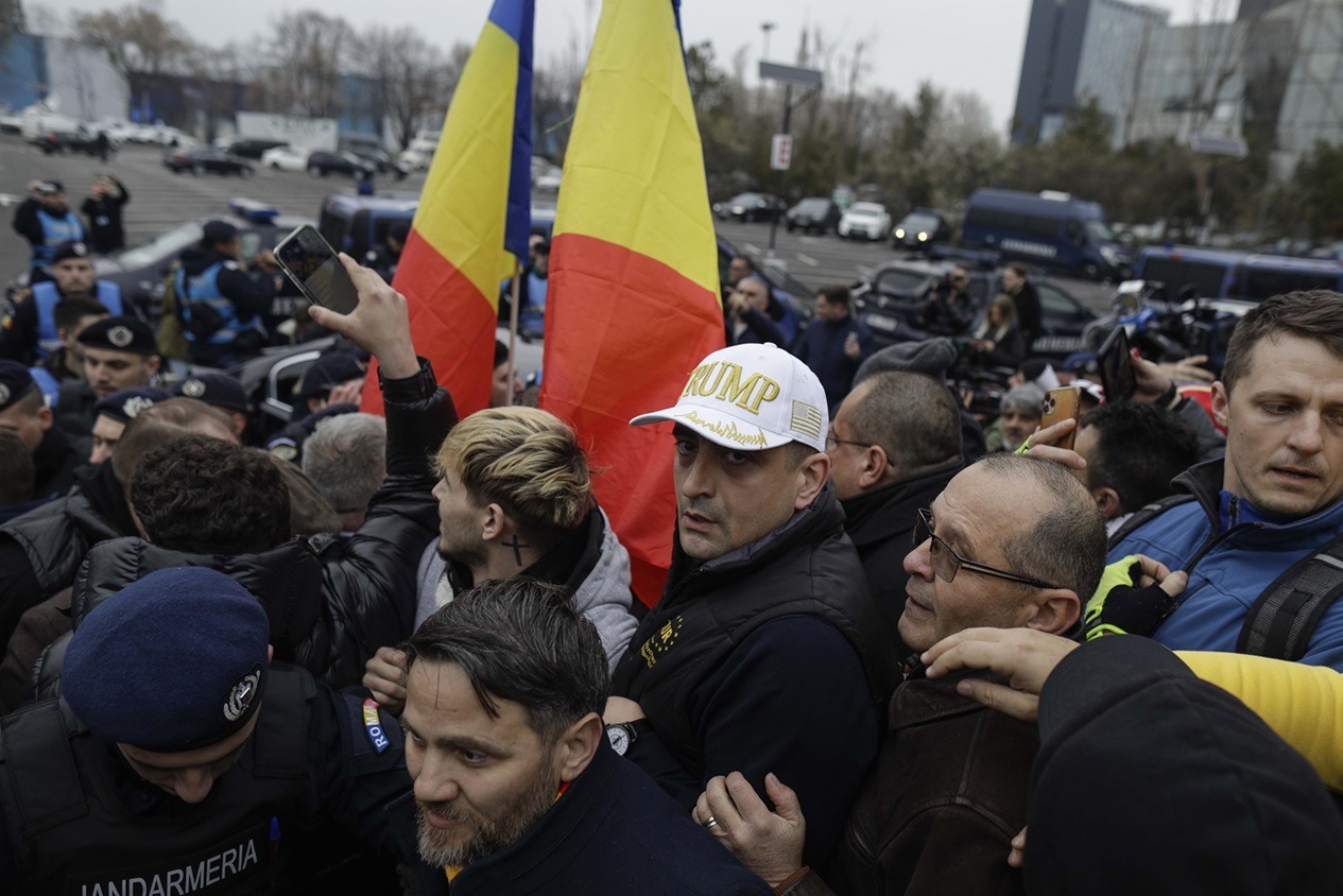 AUR, încă o plângere penală la DIICOT împotriva presei independente ...