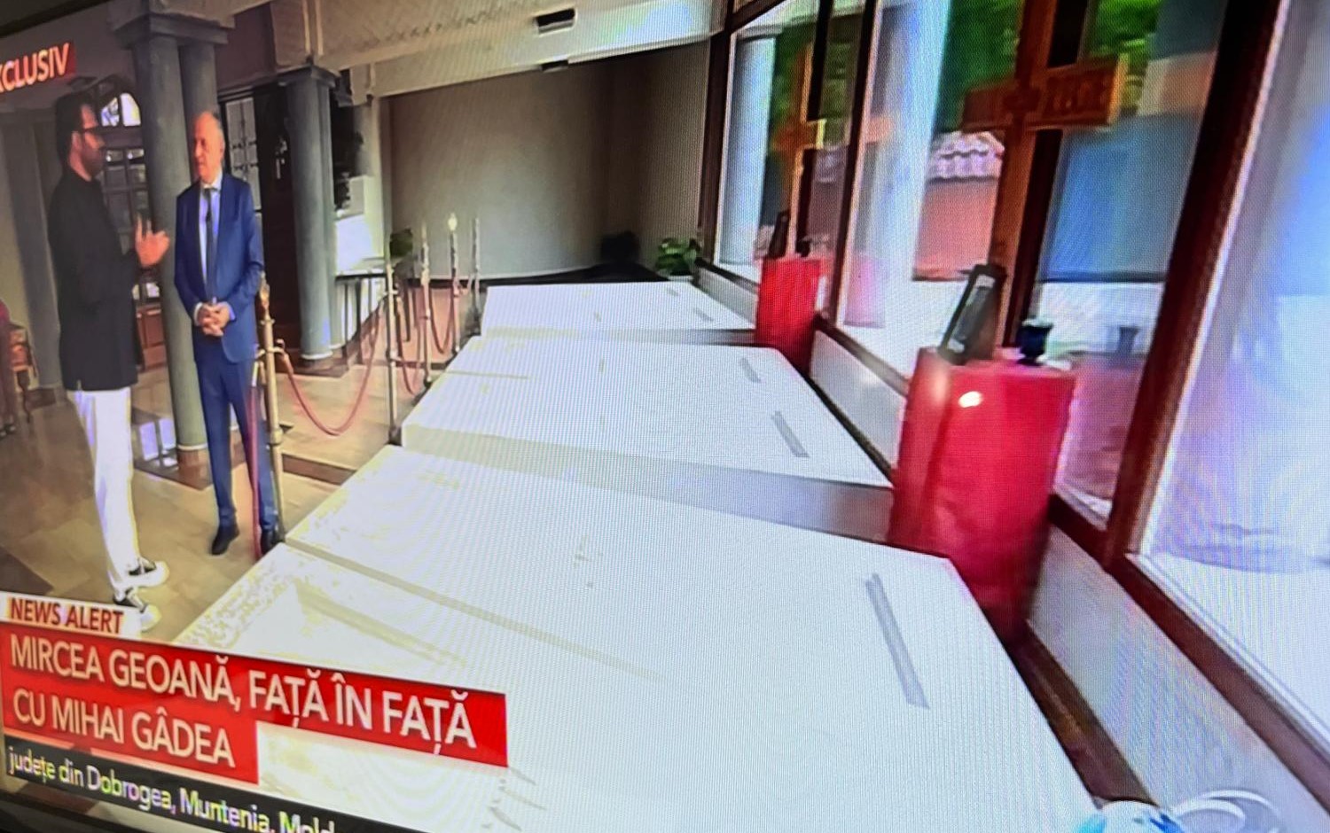 Geoană, interviu la Antena 3, filmat la mormântul Regelui Mihai de la ...