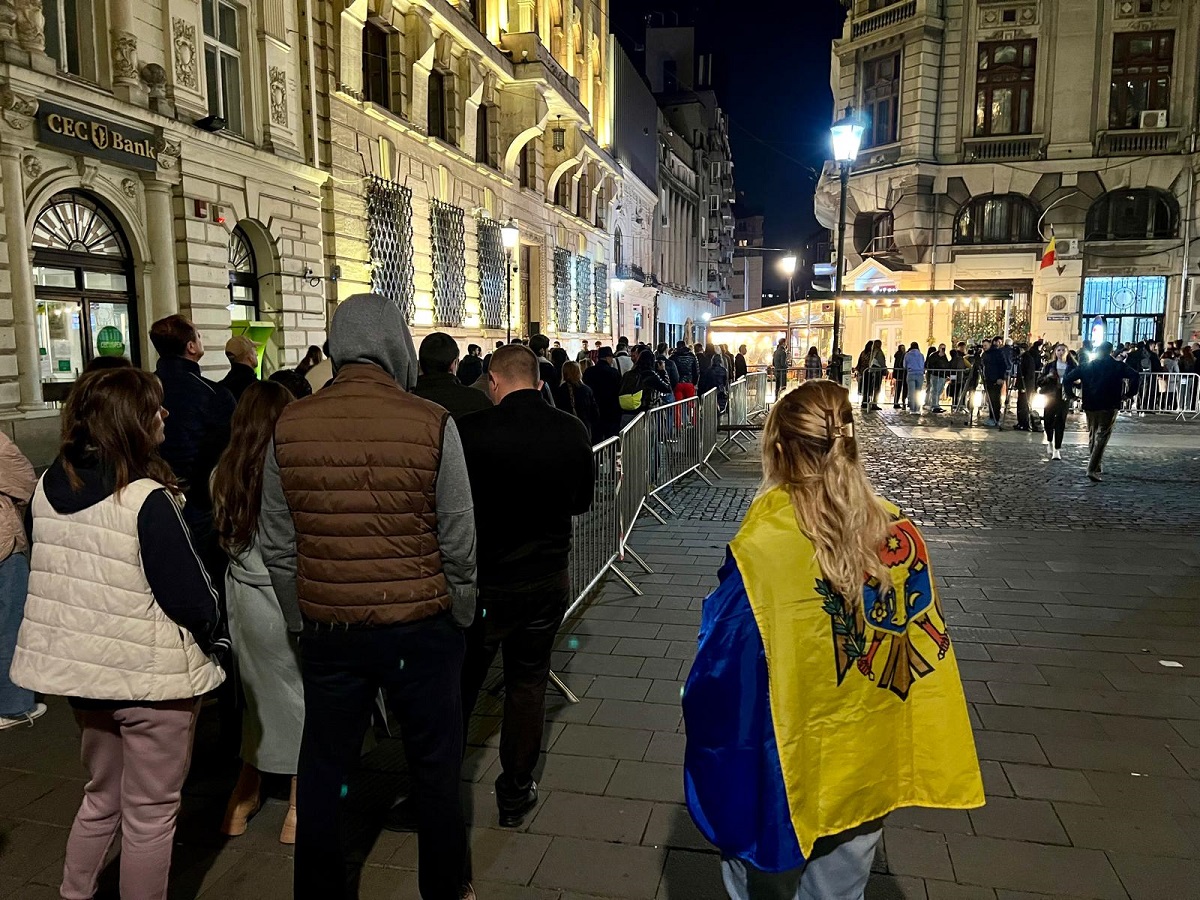 Votarea pentru cetățenii moldoveni se prelungește până la ora 23.00 în ...