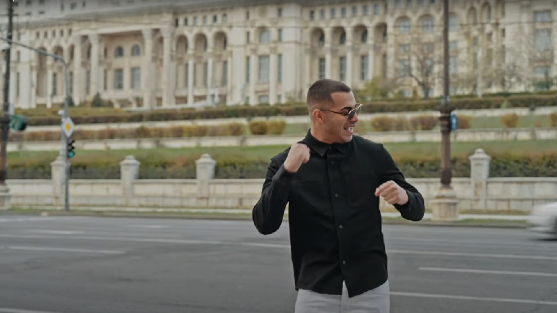 VIDEO A doua manea pro-Ciucă și PNL, cântată de Gheboasa / Artistul e ...