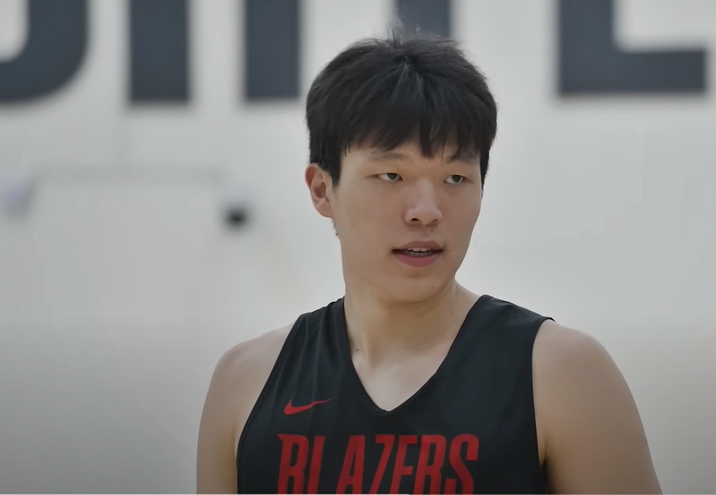 VIDEO NBA are un nou fenomen asiatic: Cine este Yang Hansen, chinezul ...